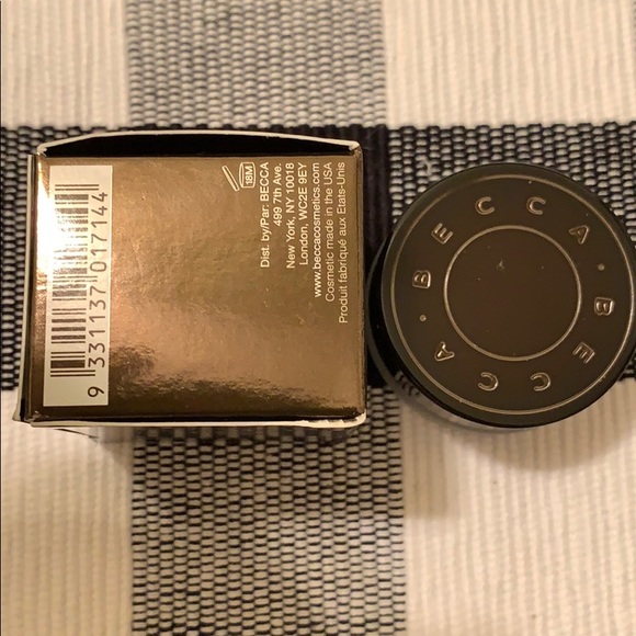 BECCA | Makeup | Becca Violet Backlight Targeted Colour Corrector ...